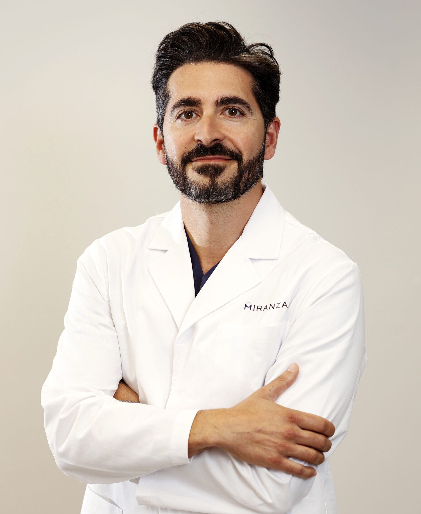 Héctor Morales | Especialista en Glaucoma – Miranza.